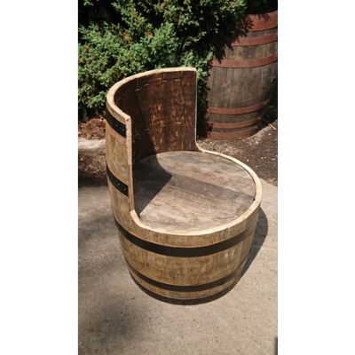 Whiskey barrel table and chairs store